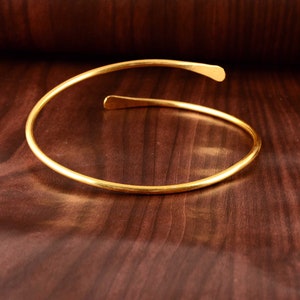 Minimalist Gold Upper Arm Cuff: Simple Arm Band Bracelet - Etsy