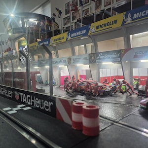 Formula 1 Pit Crew Stls in 1/32 Scale for 3D Printing. Digital Files ...