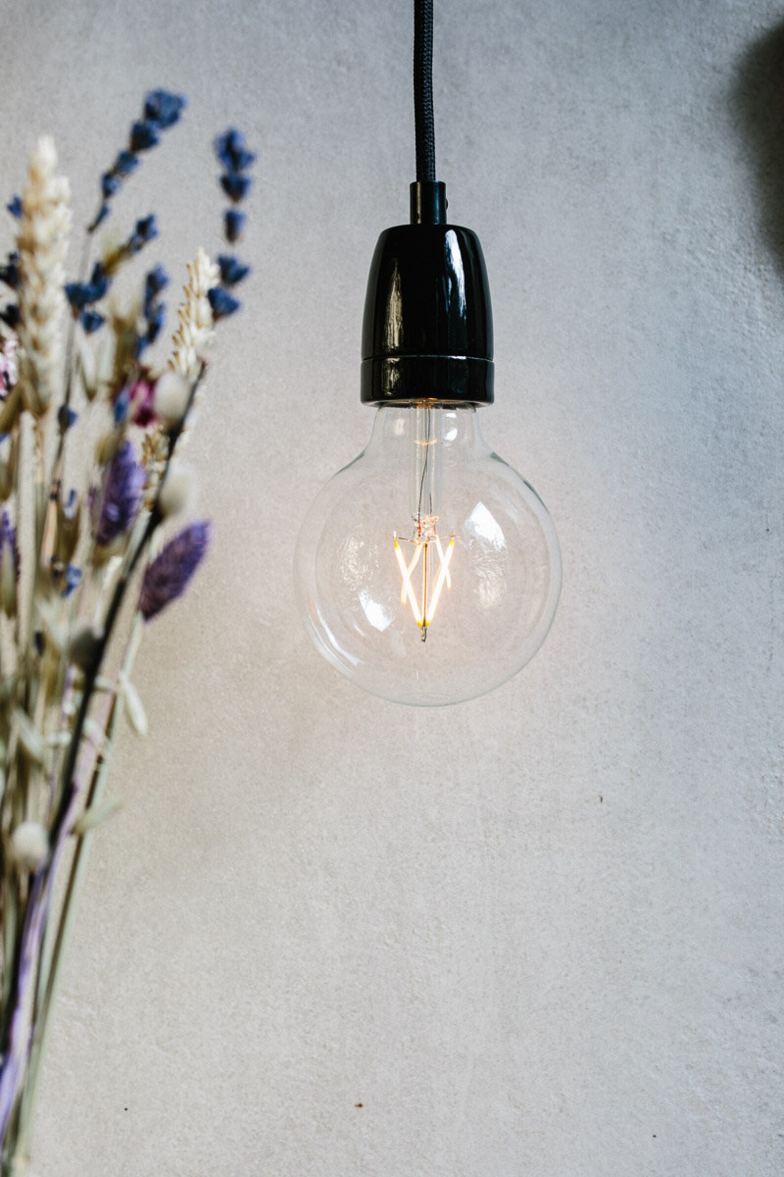 Porcelain Hanging Lamp Holder for E27 Light Bulb / Black & White - Etsy