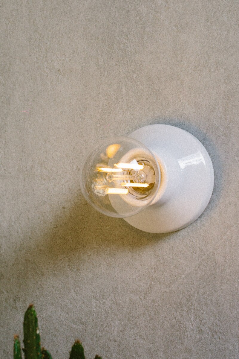 Porcelain Lamp Holder 02 Wall Mount for E27 Light Bulb / White - Etsy