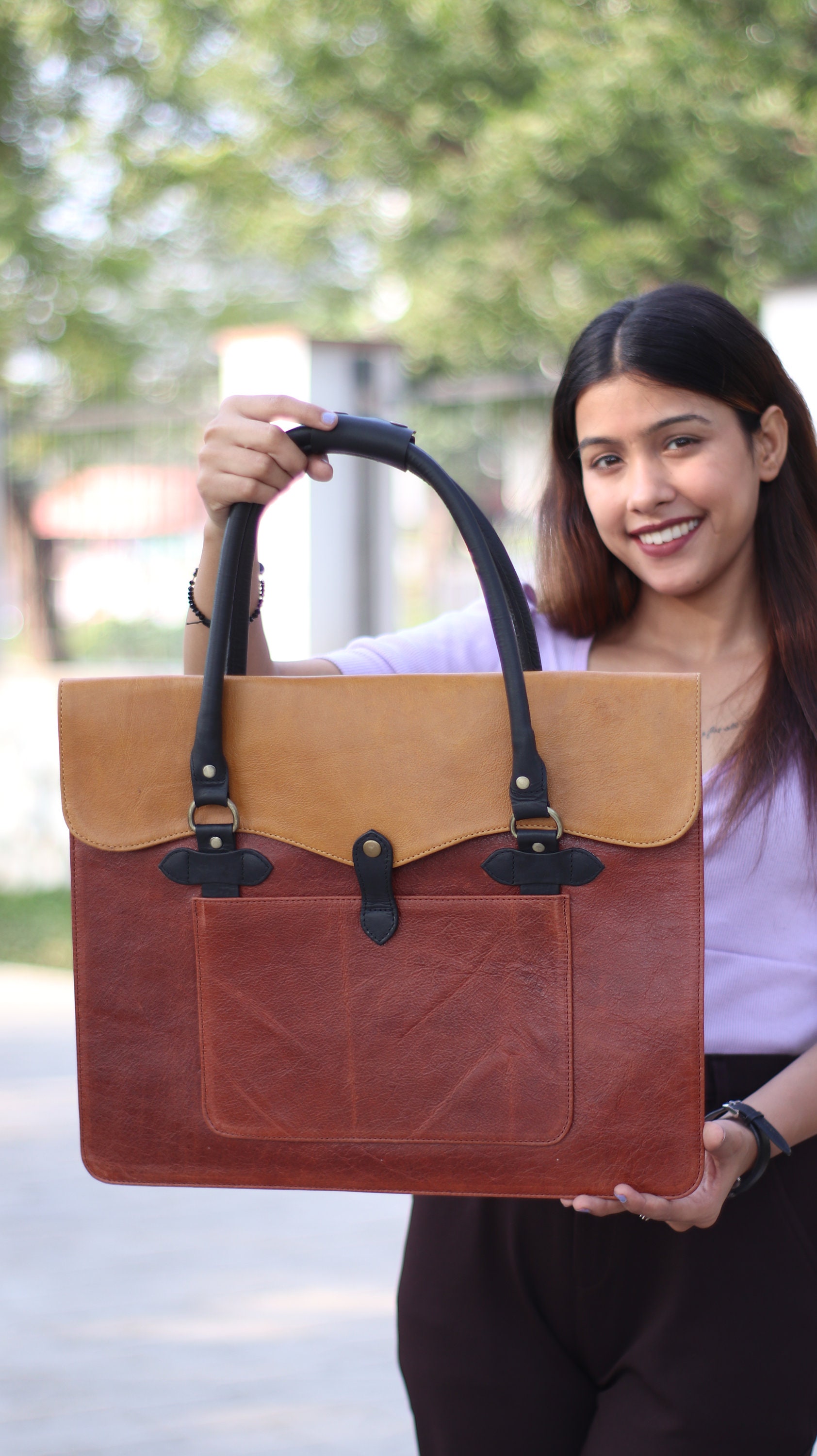 Two Tone Genuine Leather Laptop Carry Bag, Leather Laptop Messenger ...