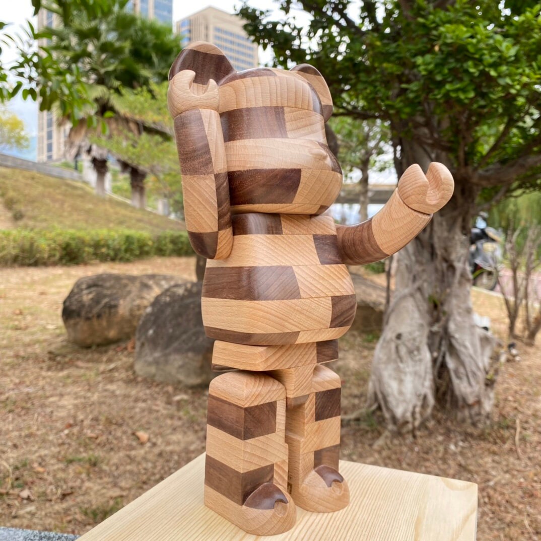 Bearbrick Karimoku Chess Inverted 400% Carved in Layers of - Etsy