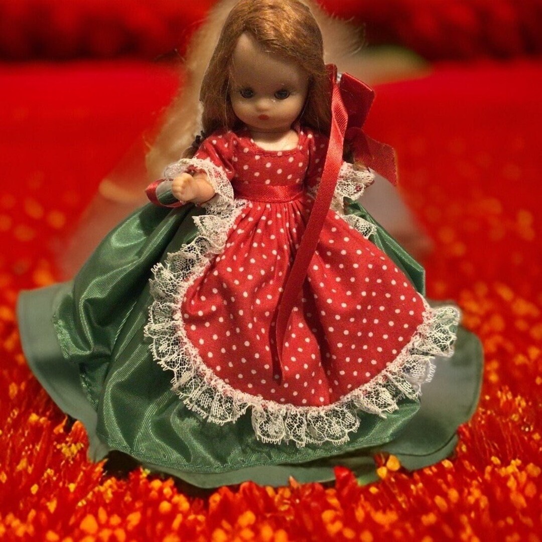 Nancy Ann Ring Around the Rosey. - Etsy