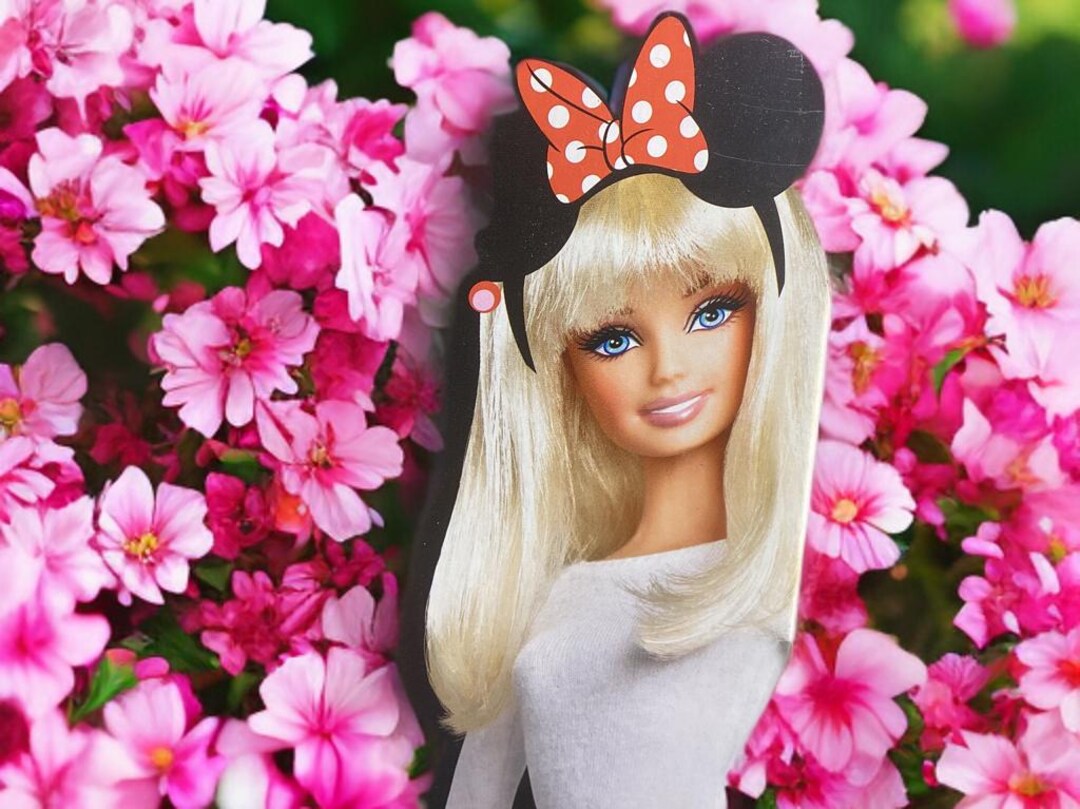 Barbie Loves Disney - Minnie Mouse Edition - Mattel 2011 - Etsy
