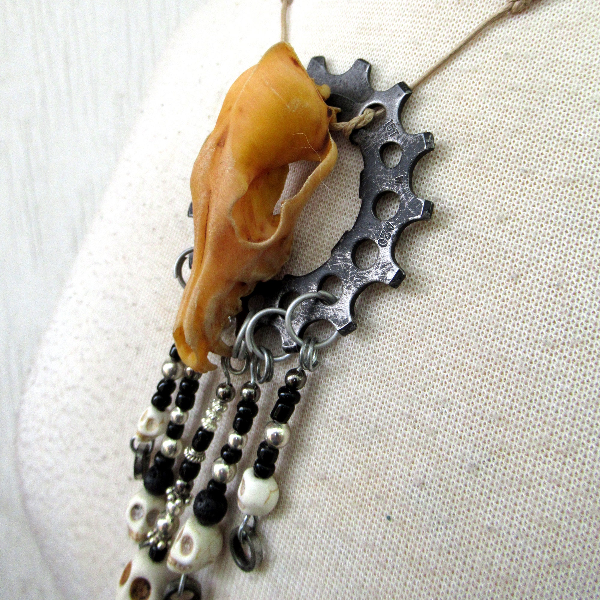 Wile-e (post-apocalyptic Themed, Coyote Skull Necklace) - Etsy