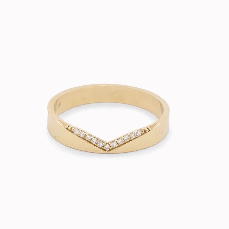 Chevron Style Deep Curved Thick Band Ring 14K Gold V Shaped Lab Grown ...
