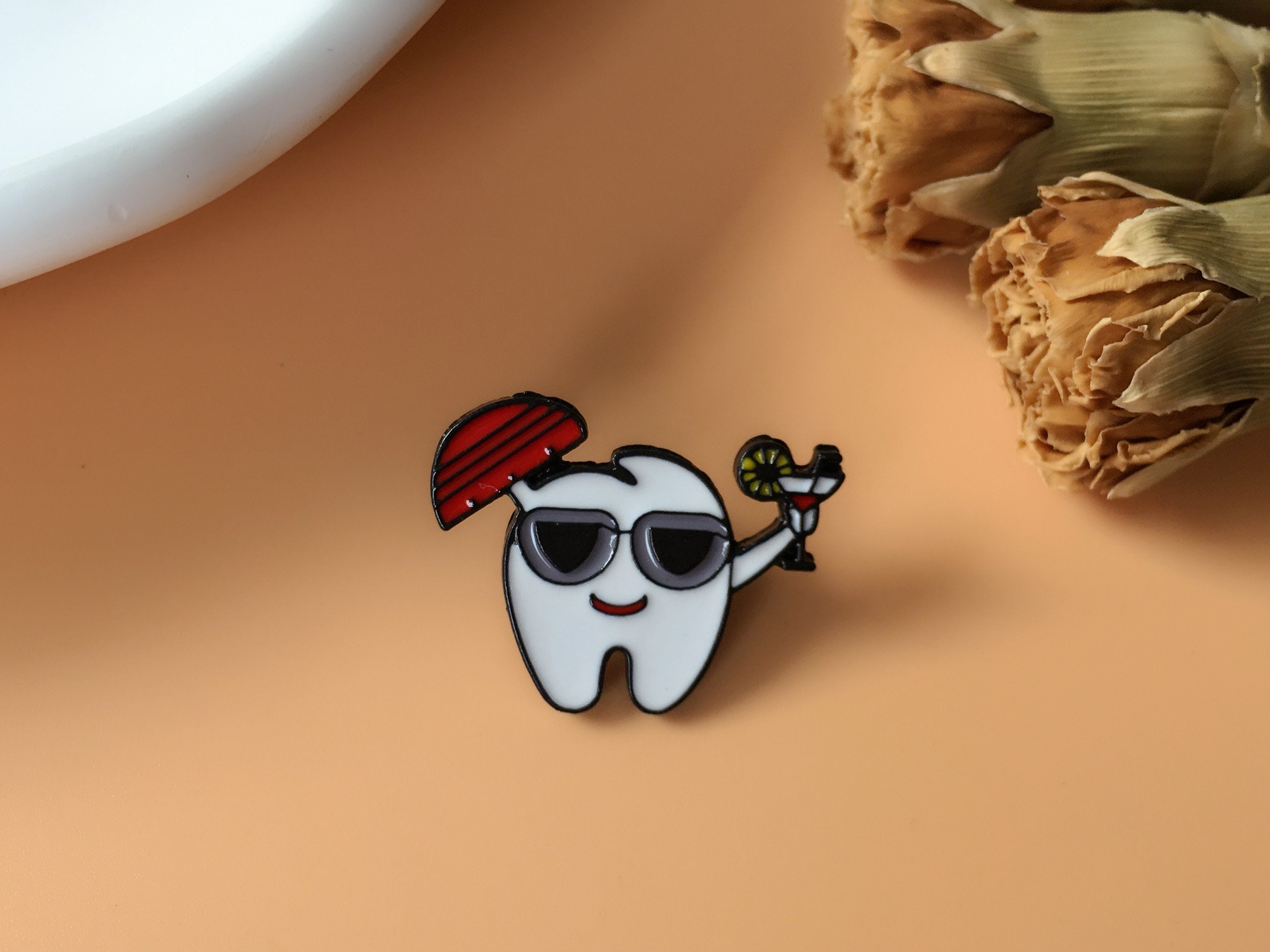 Tooth Dental Health Enamel Pin Dentist Badge Display Lapel Pin Collar ...