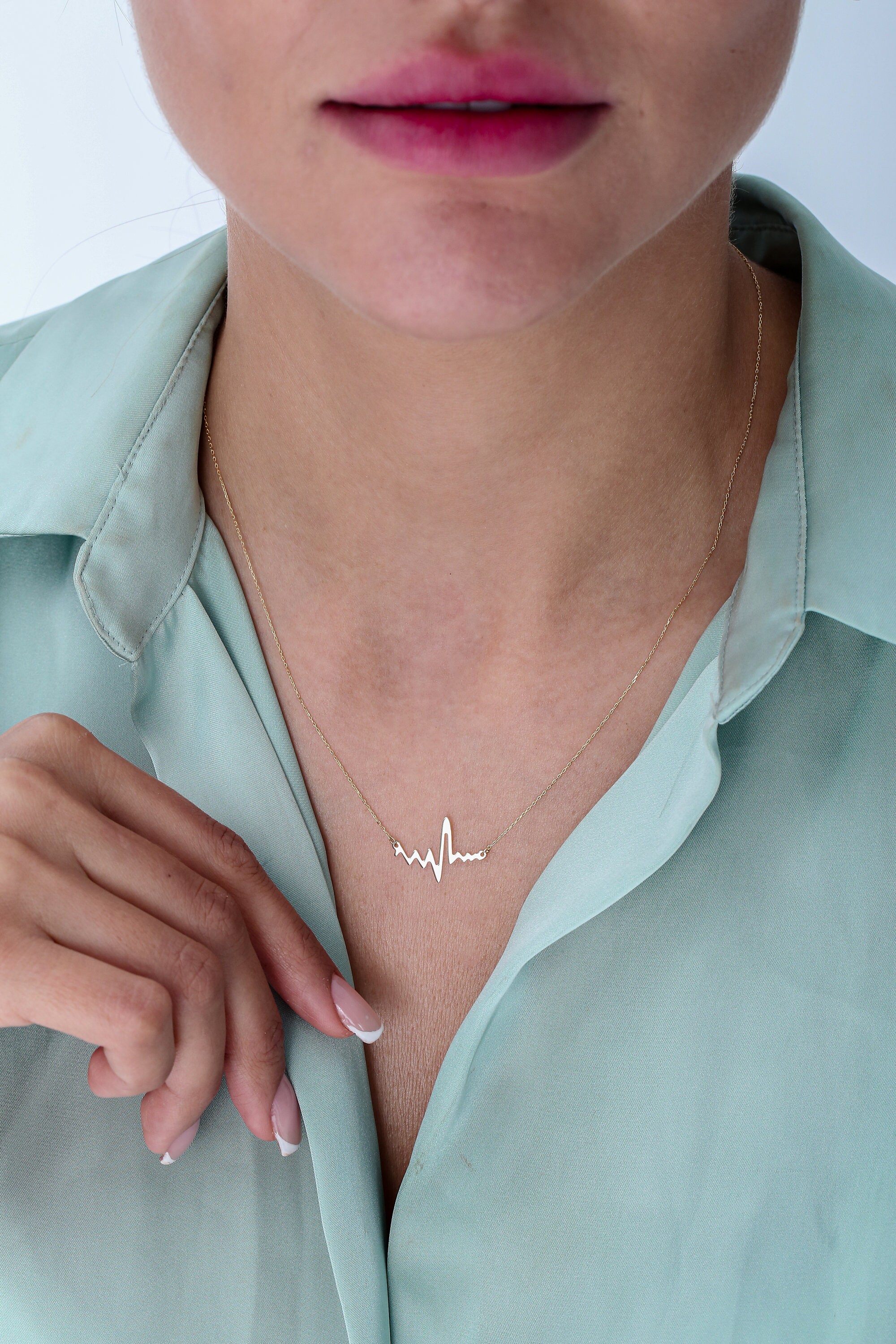 14k Solid Gold Heart Rhythm Necklace - Heartbeat Pendant Necklace for ...