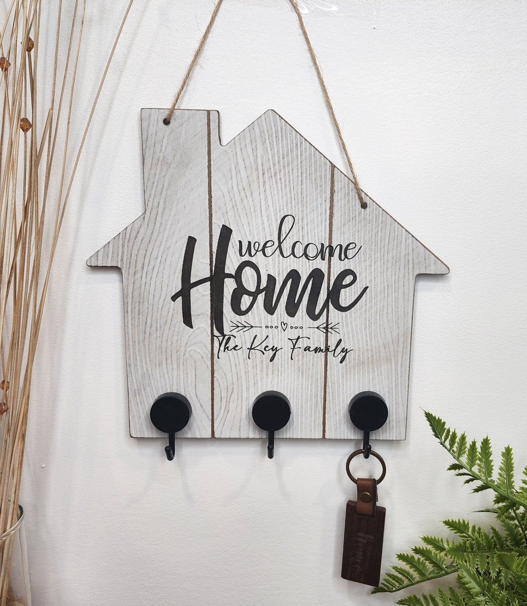 Customized Family Name Welcome Home Key Hanger Sign / Welcome Home Sign ...