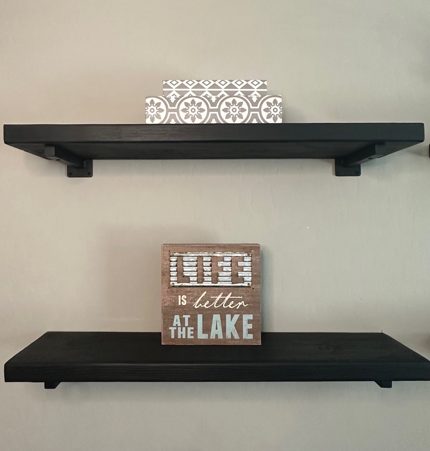 Modern Floating Wall Mount Shelf, Minimalist Design for Home ...