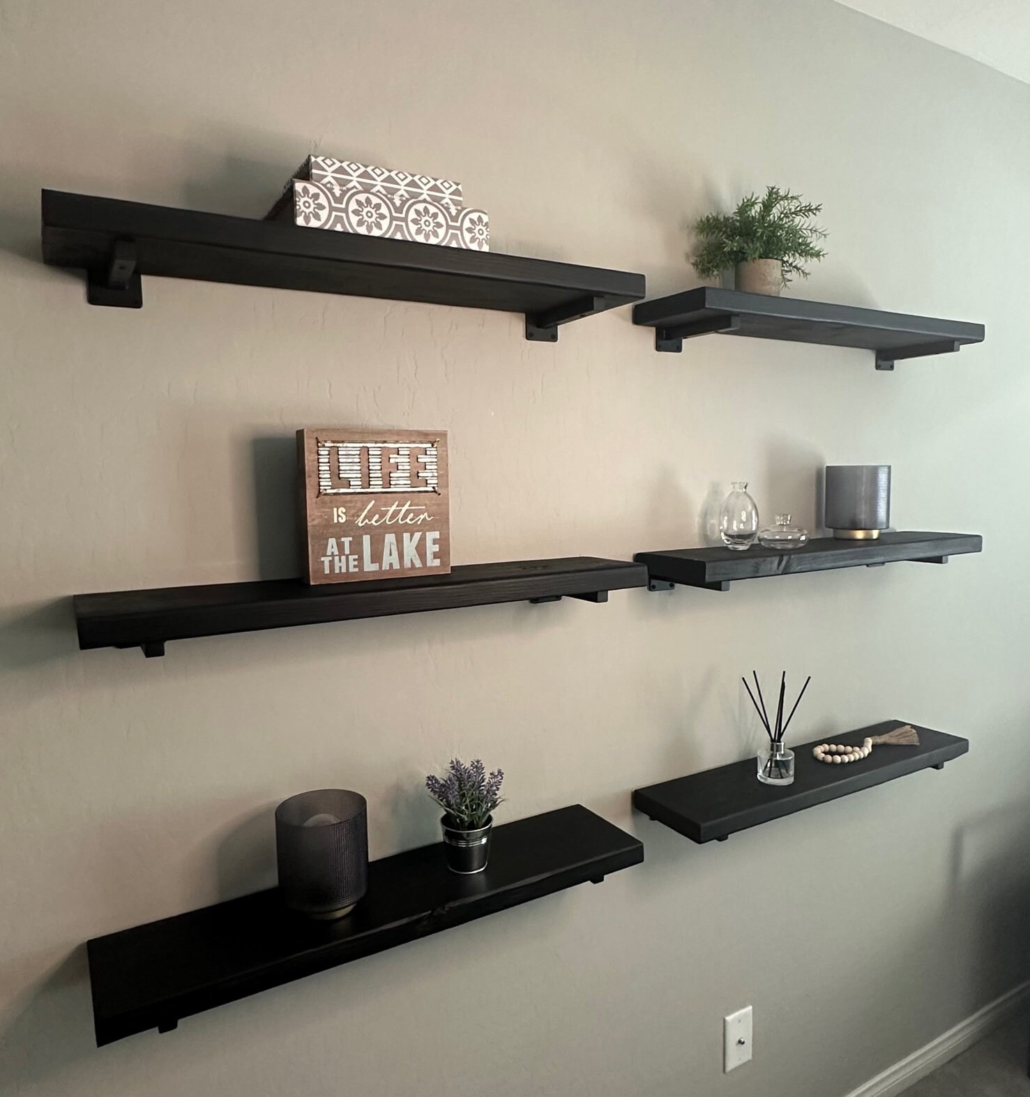 Modern Floating Wall Mount Shelf, Minimalist Design for Home ...