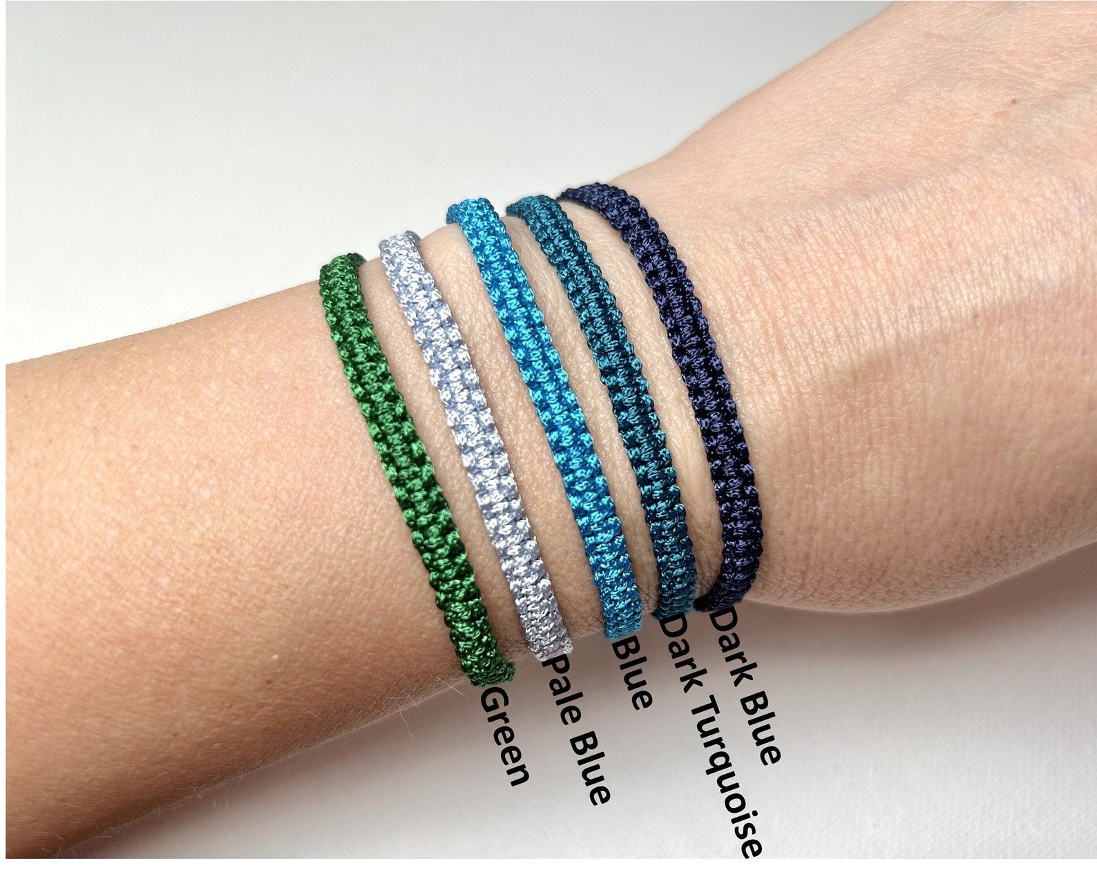 Set of 2 Macrame Bracelets, 2 Colors Handmade Bracelets With a Gift ...