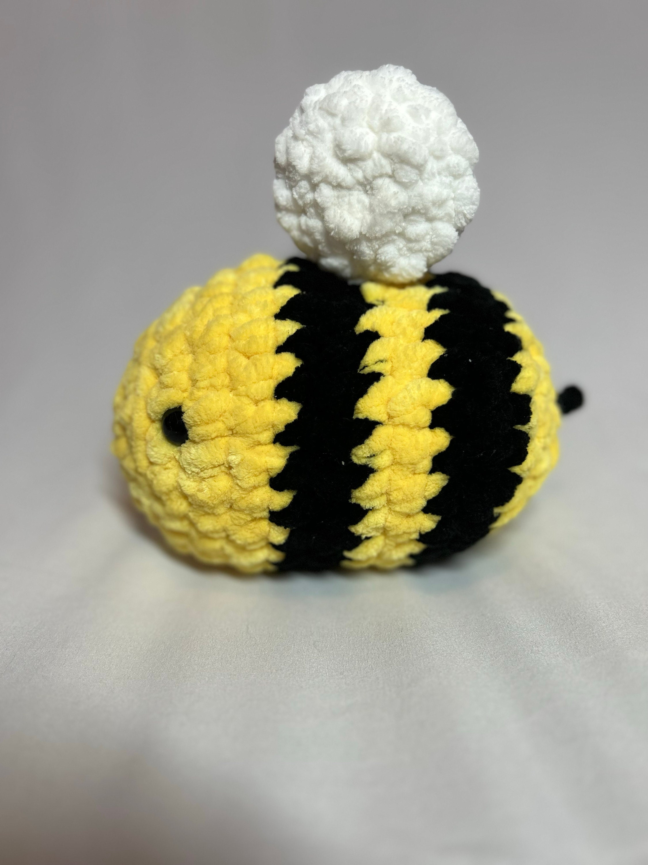 Cute Crochet Bee, Crochet Mini Bee , Crochet Bee, Bee Gift, Gift for ...
