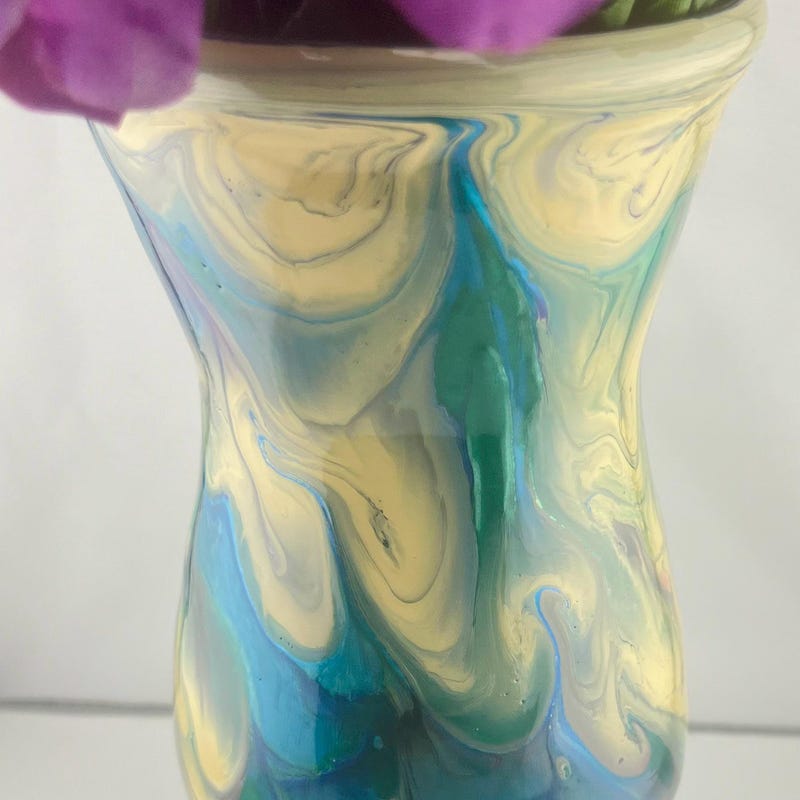 Swirl Vase - Etsy