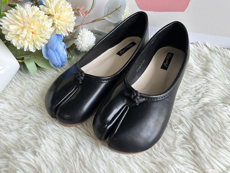 Black Split-toe Mary Janes, Tabi Split-toe Shoes, Women Tabi Ballet ...