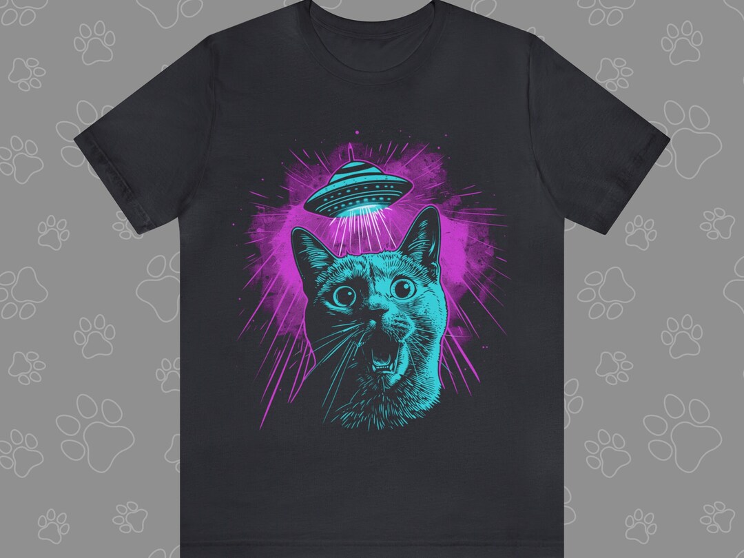 Sci-fi Cat T-shirt With UFO, Alien Ship, Surprised Kitten, Quirky Space ...
