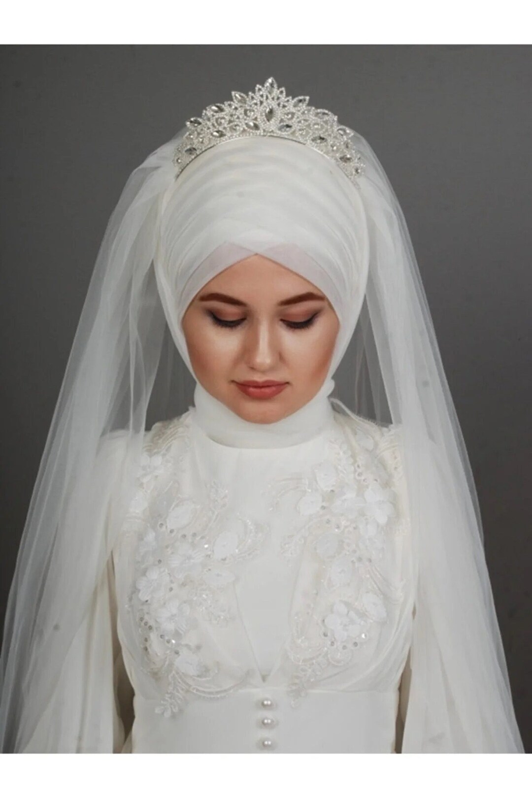 Front 7 Draped Bridal Hijab Veil, Ready to Wear Turban, Ecru Ready to ...