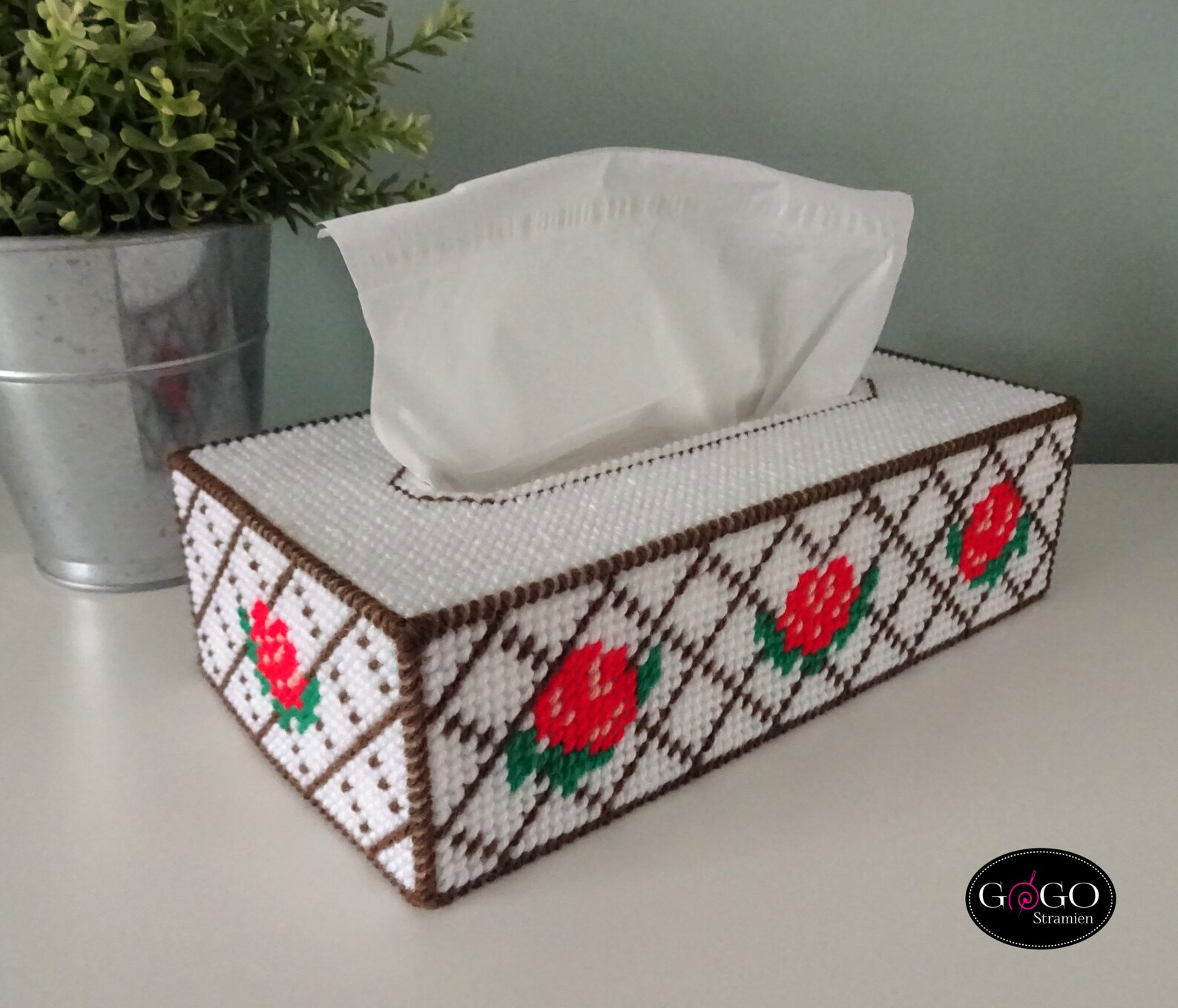PDF Roses Tissue Box Cover, Plastic Canvas Needlework, 7 Count Pattern ...