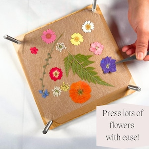 Personalized Flower Press Gift Idea • Nature Lovers Pressing Flowers ...