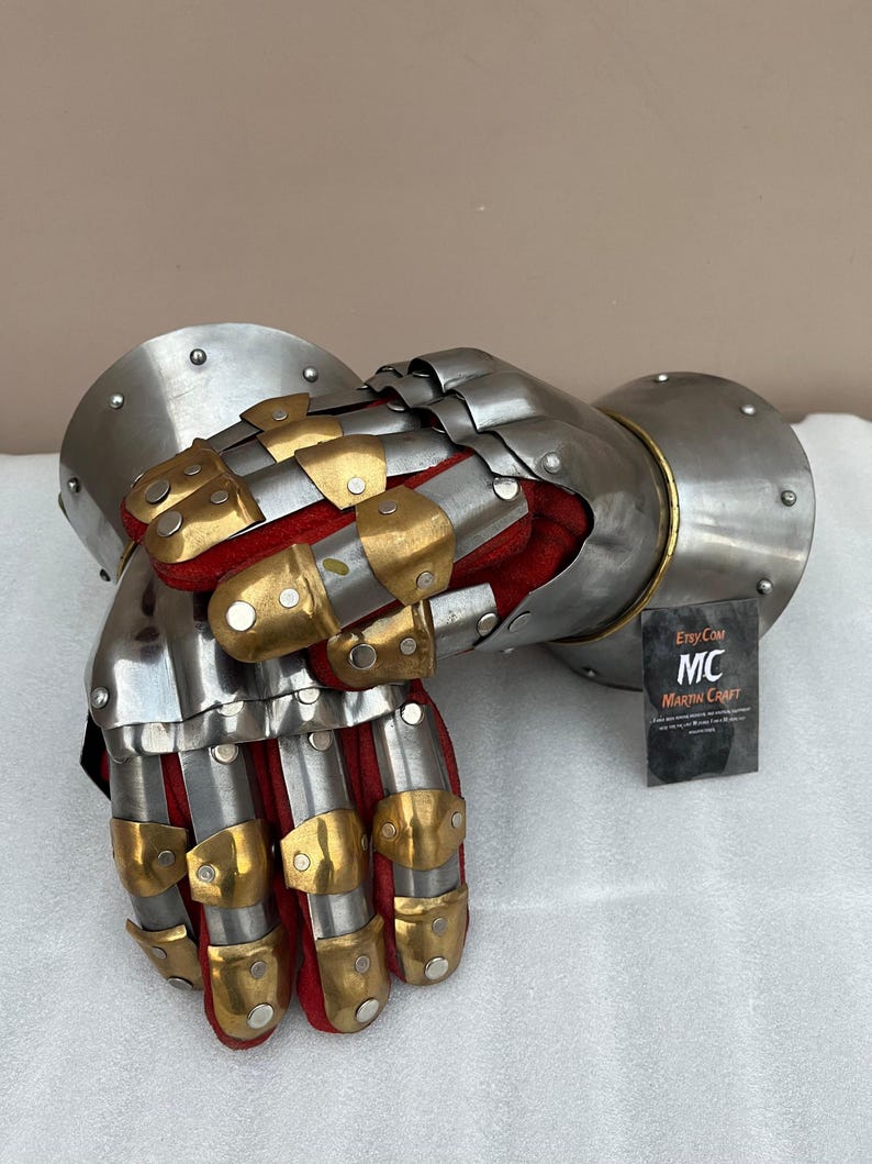 Handmade Medieval Knight Gauntlets – Gothic Gauntlet Gloves – Leather ...