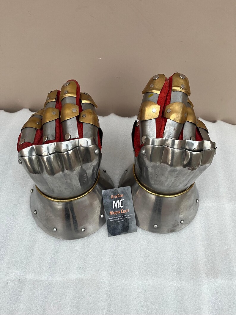 Handmade Medieval Knight Gauntlets – Gothic Gauntlet Gloves – Leather ...