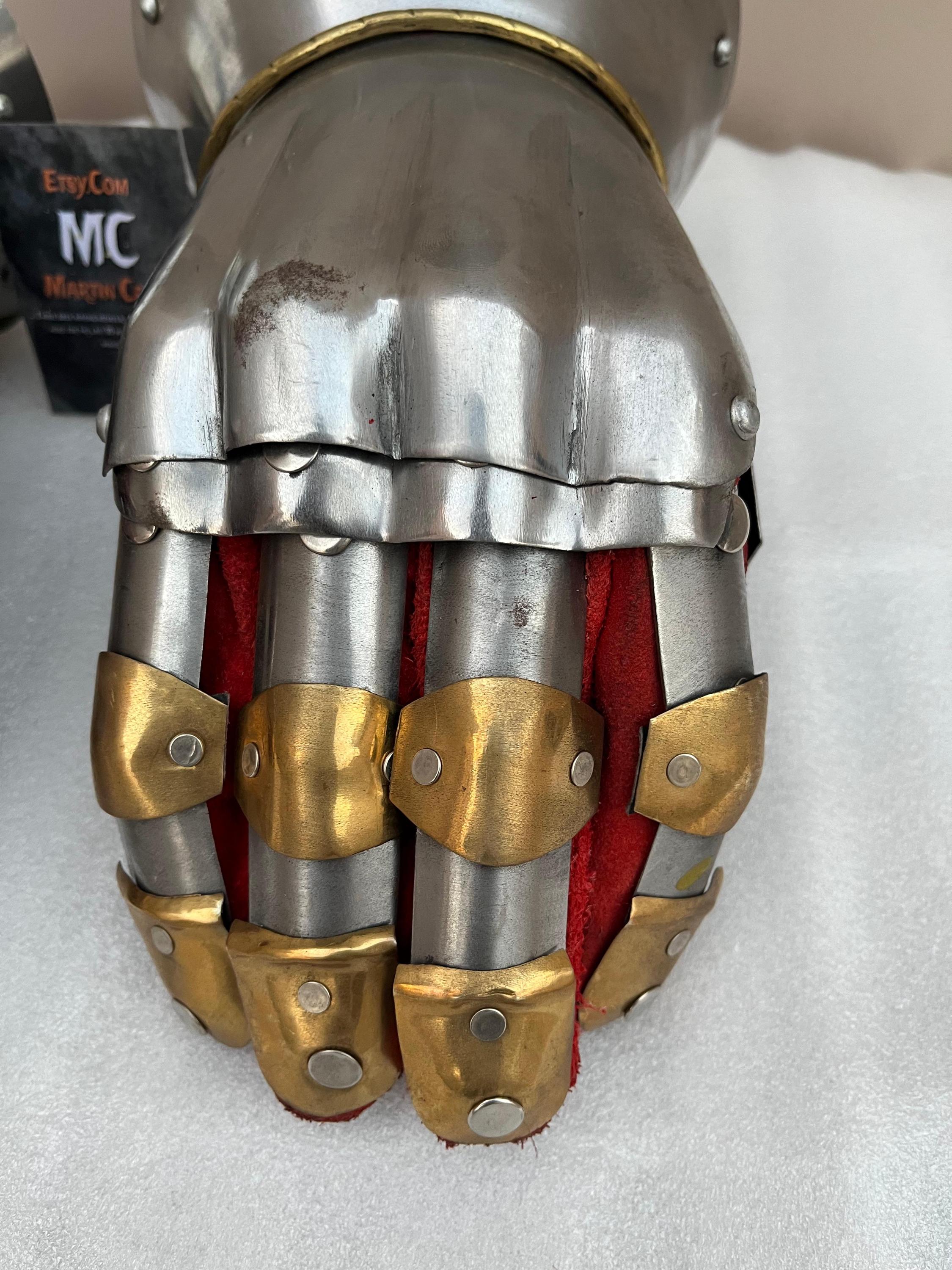 Handmade Medieval Knight Gauntlets – Gothic Gauntlet Gloves – Leather ...