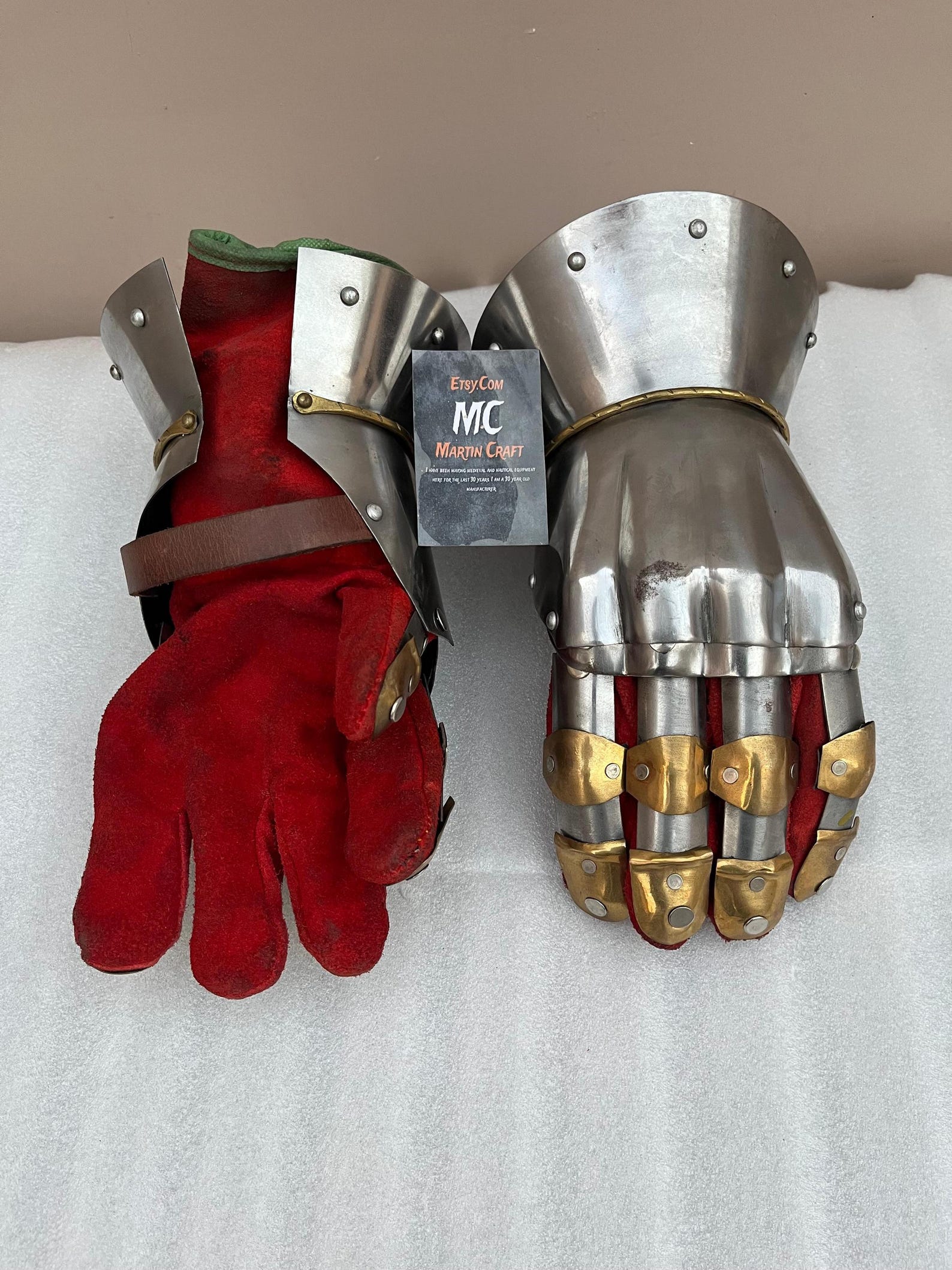 Handmade Medieval Knight Gauntlets – Gothic Gauntlet Gloves – Leather ...