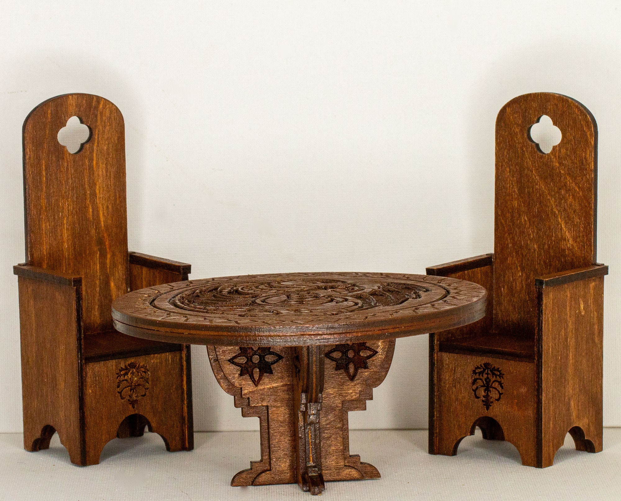 Miniature Medieval Gothic Style Round 'dragon's Tail' Engraved Table ...