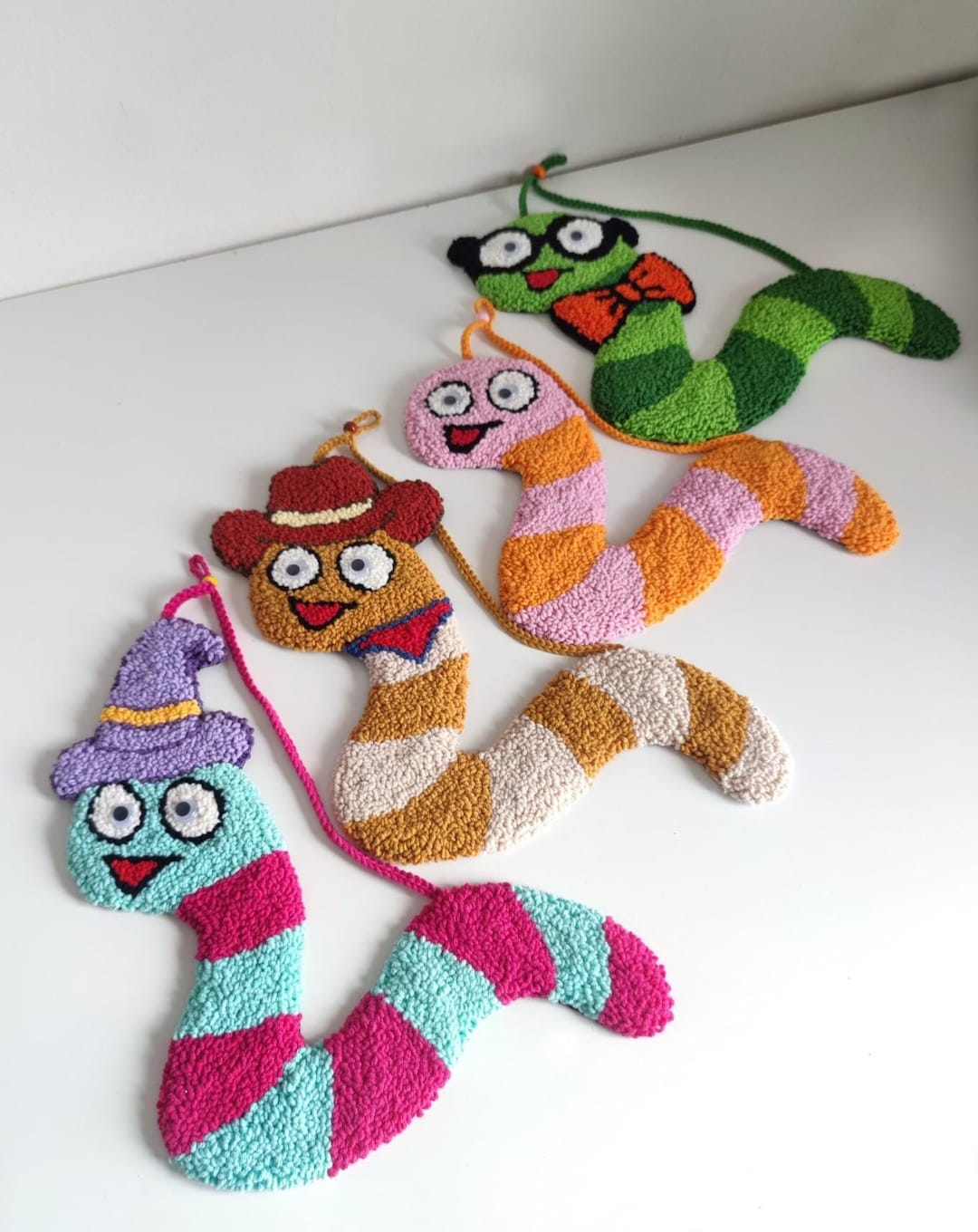 Worm Wall Decor, Punch Needle Wall Hanging, Worm Friend, Worm Wall ...
