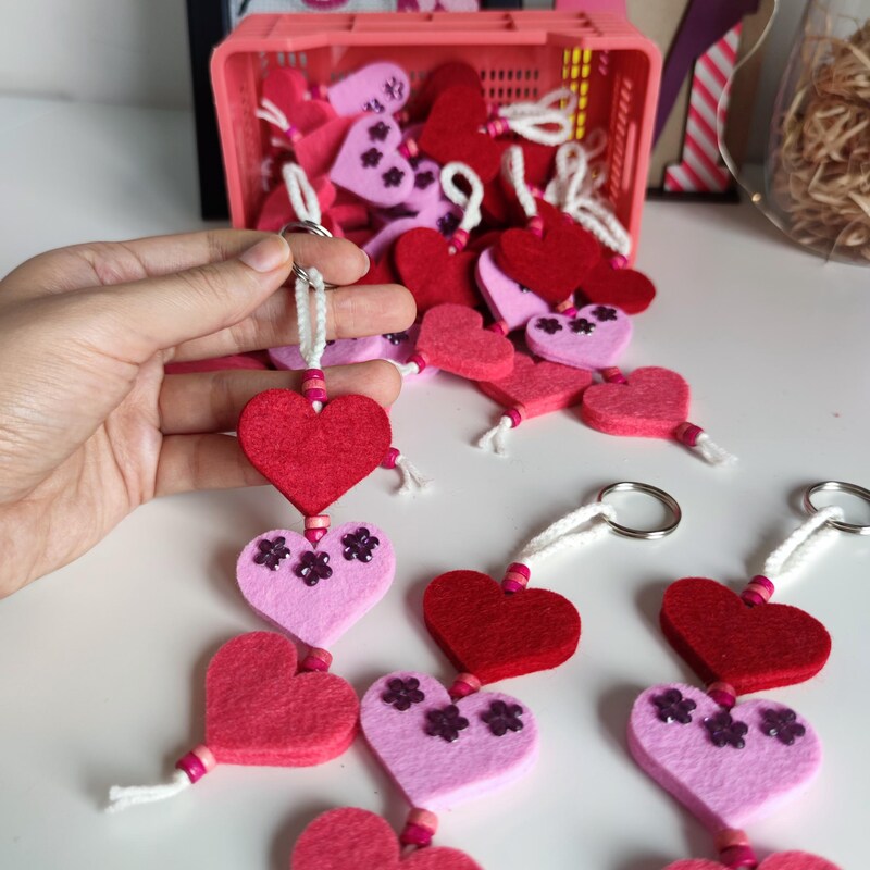 Felt Keychain - Etsy