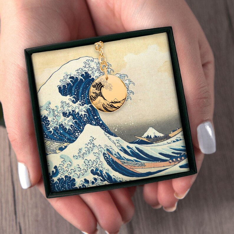 The Great Wave Keychain – Japanese Art Keyring, Ocean-inspired Jewelry ...