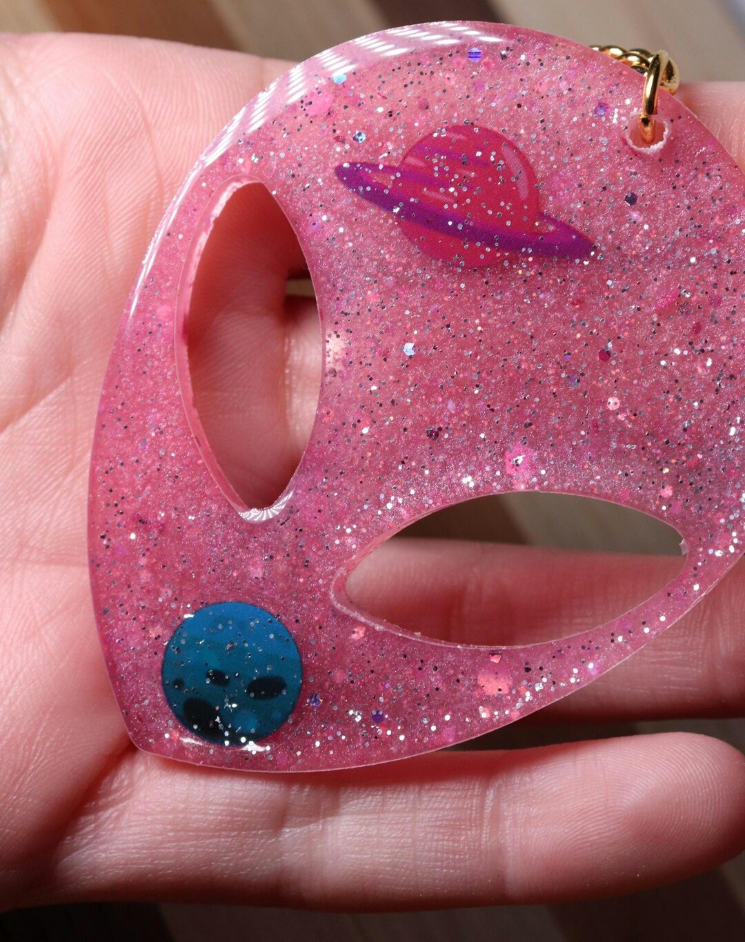 Alien Head Space Keychain - Pink Space Theme Galaxy Extraterrestrial ...