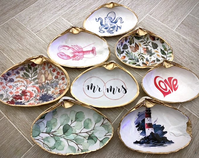 Coquina Shells Like Butterflies Frame #25-7. Gray - 10x12”, 3/4” Deep ...