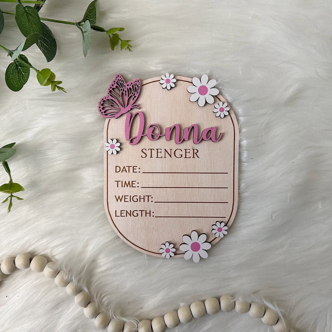 Retro Baby Name Wooden Daisy Flower Sign, Baby Name Announcement Sign ...