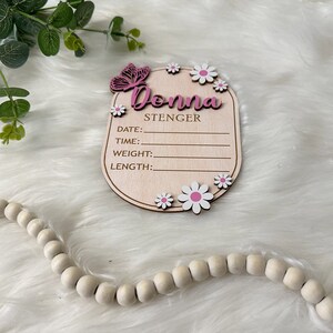 Retro Baby Name Wooden Daisy Flower Sign, Baby Name Announcement Sign ...