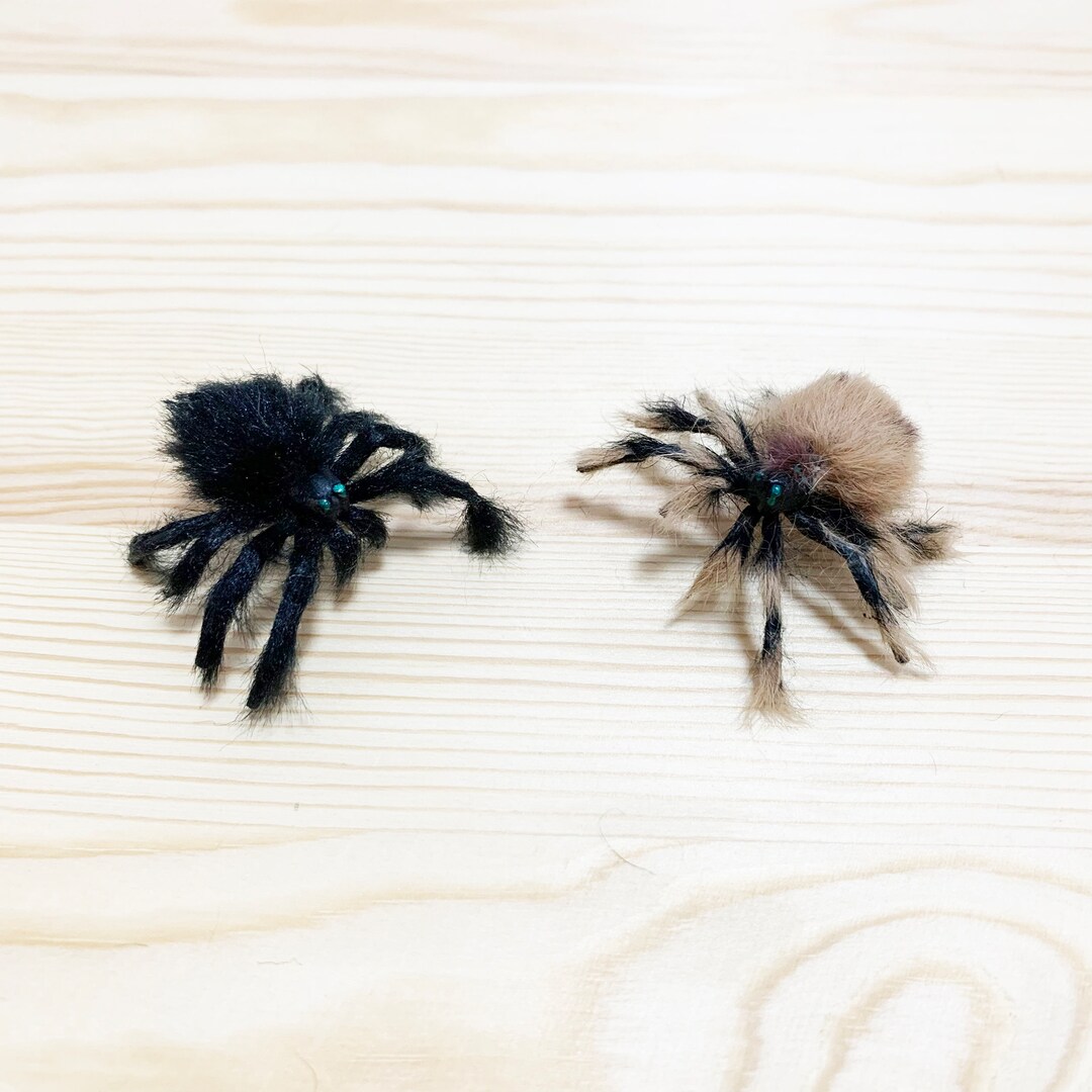 Halloween Spiders, Halloween Gift, Clay Magnet Insect Figurine ...