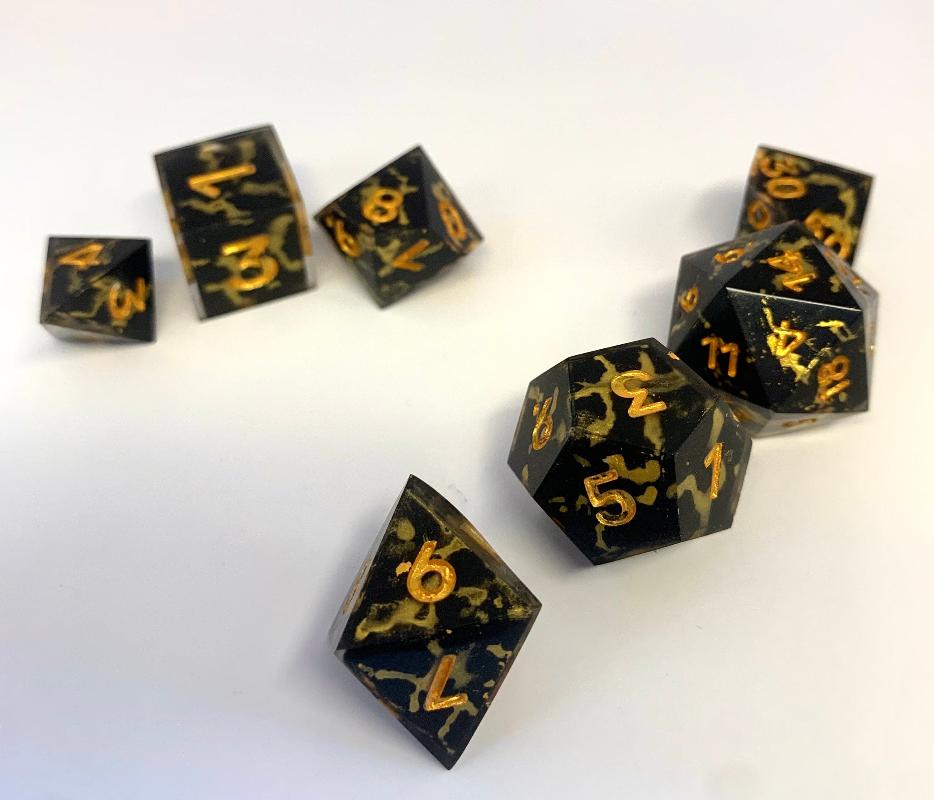 Kintsugi- Black and Gold Dnd Dice - Etsy