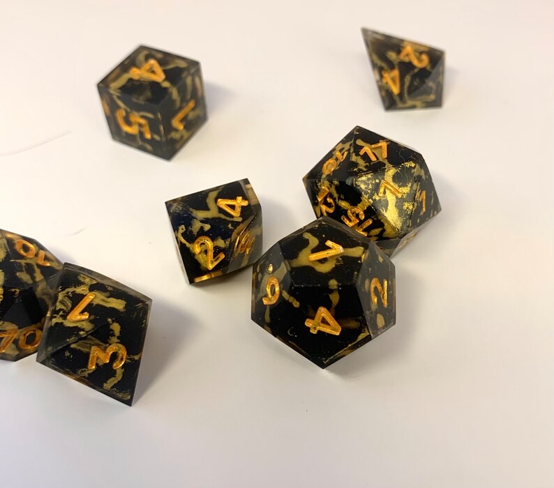 Kintsugi- Black and Gold Dnd Dice - Etsy