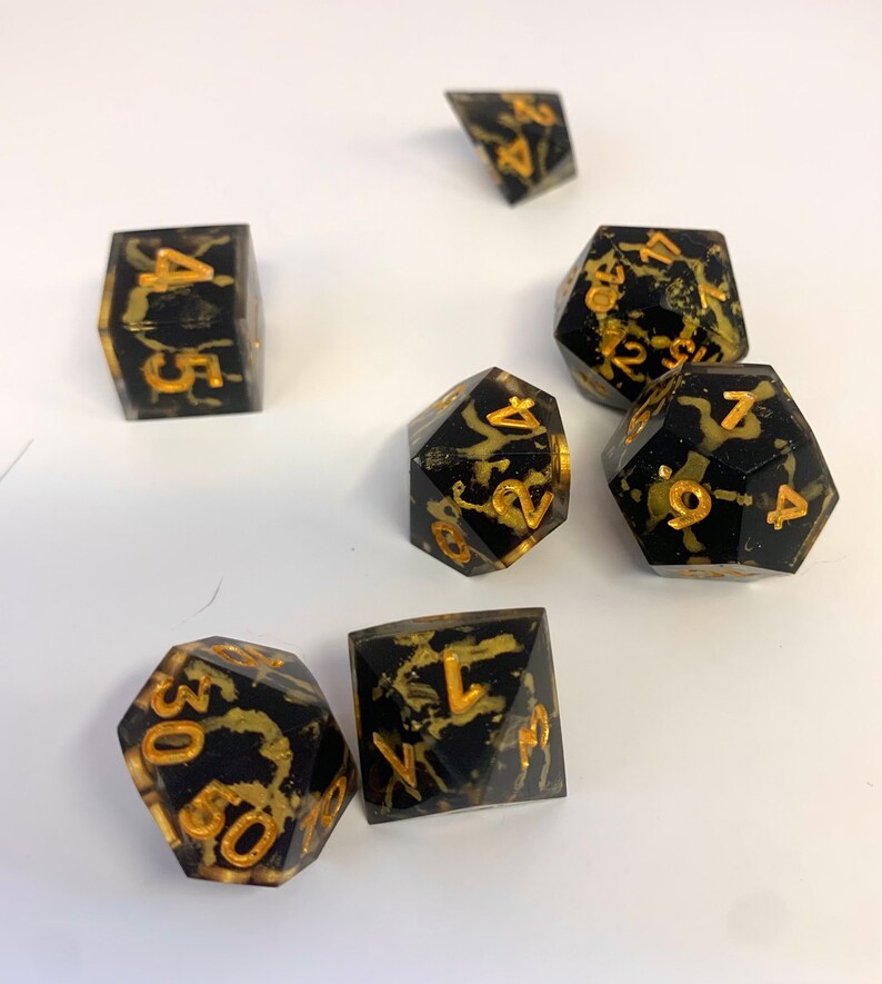 Kintsugi- Black and Gold Dnd Dice - Etsy
