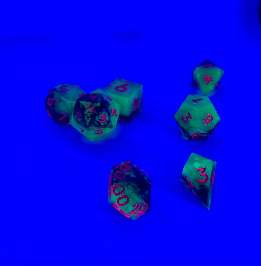 Witch's Brew- Green and Black UV Reactive Halloween Dnd Dice - Etsy