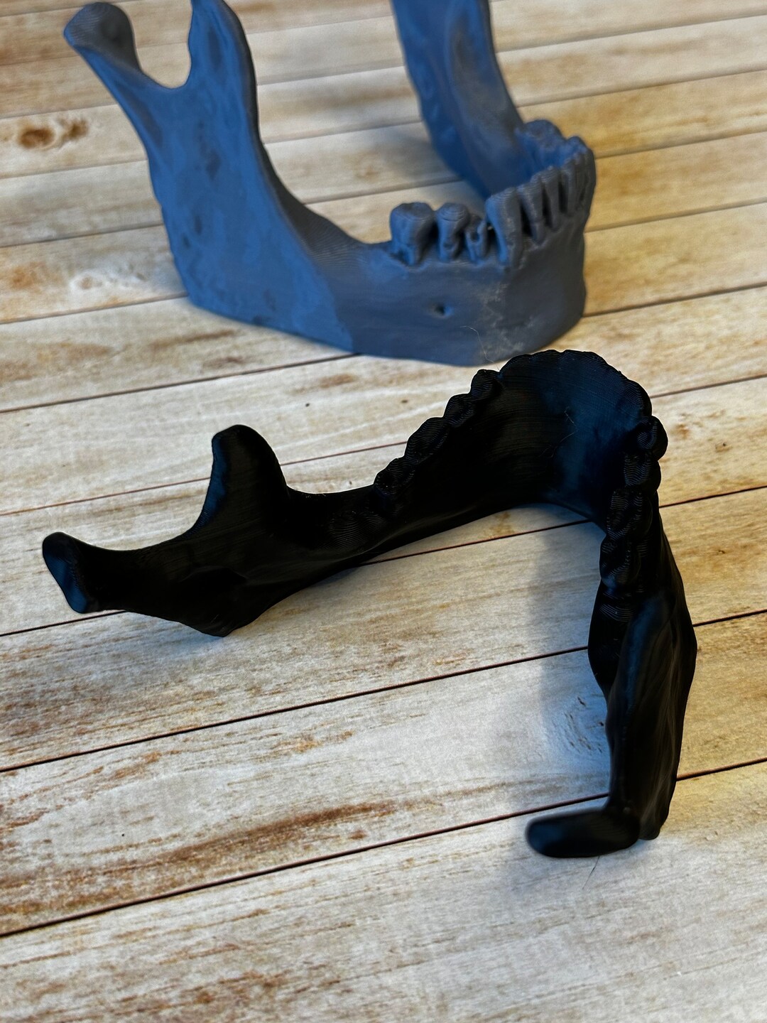 Jaw Bone Phone Stand Holder - 3d Printed Unique Desk Decor and Office ...