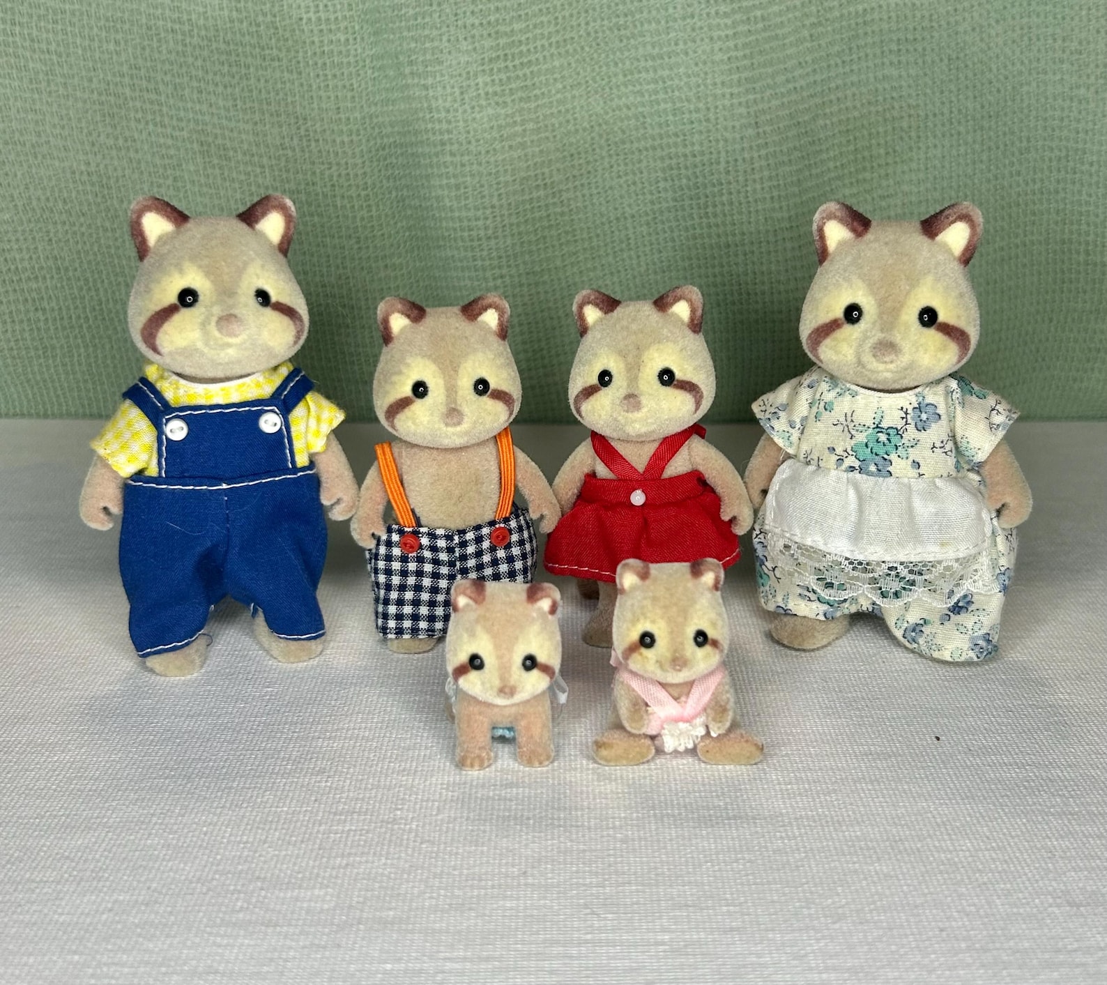 Mulberry Raccoon Family ~ Calico Critters | Sylvanian Families ...