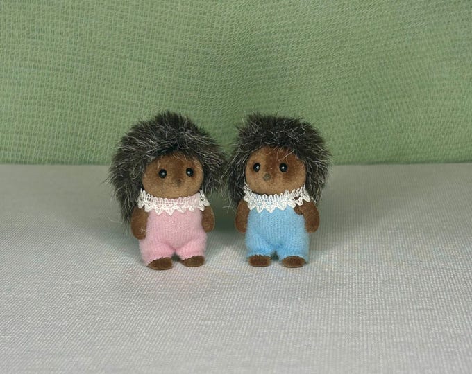 Pickleweeds Hedgehog Standing Twins Calico Critters Sylvanian Families ...