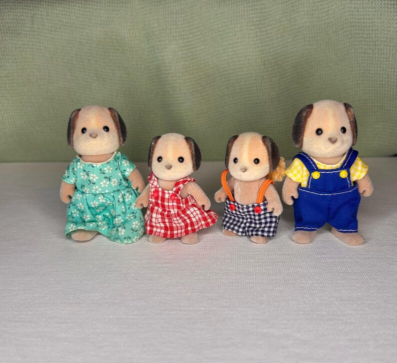 Beagle Dog Family ~ Calico Critters | Sylvanian Families ~ Vintage ...