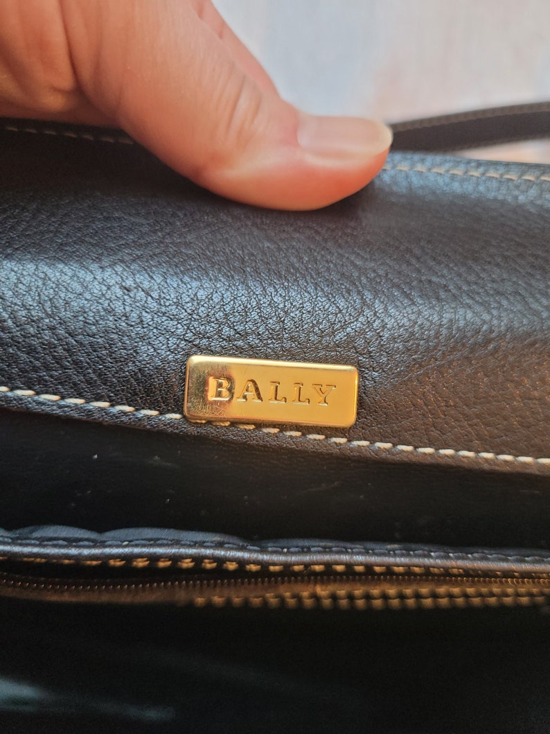 Bally Vintage Pebbled Leather Structured Bag Tote Purse Double Shoulder ...