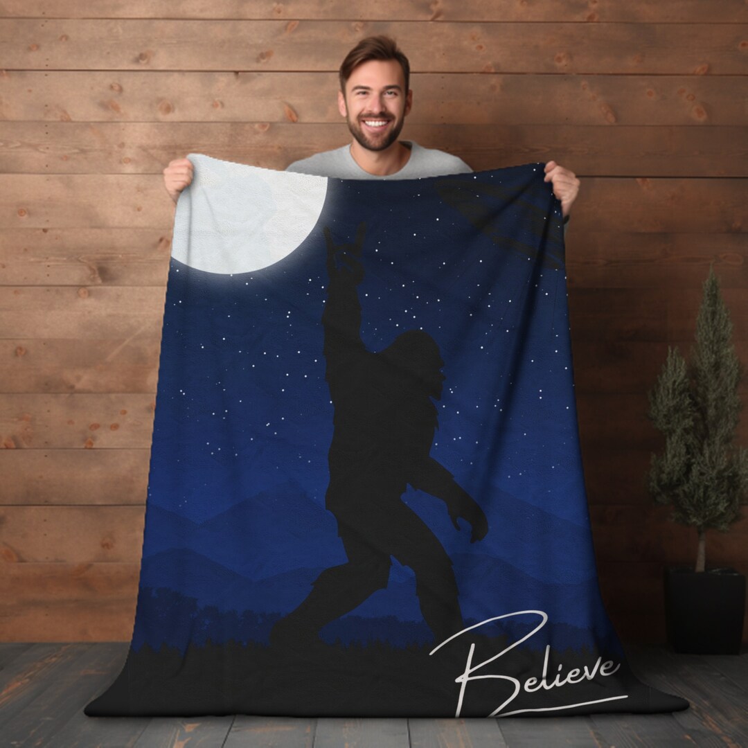 Funny Sasquatch UFO Velveteen Plush Blanket, Believe Big Foot Throw ...