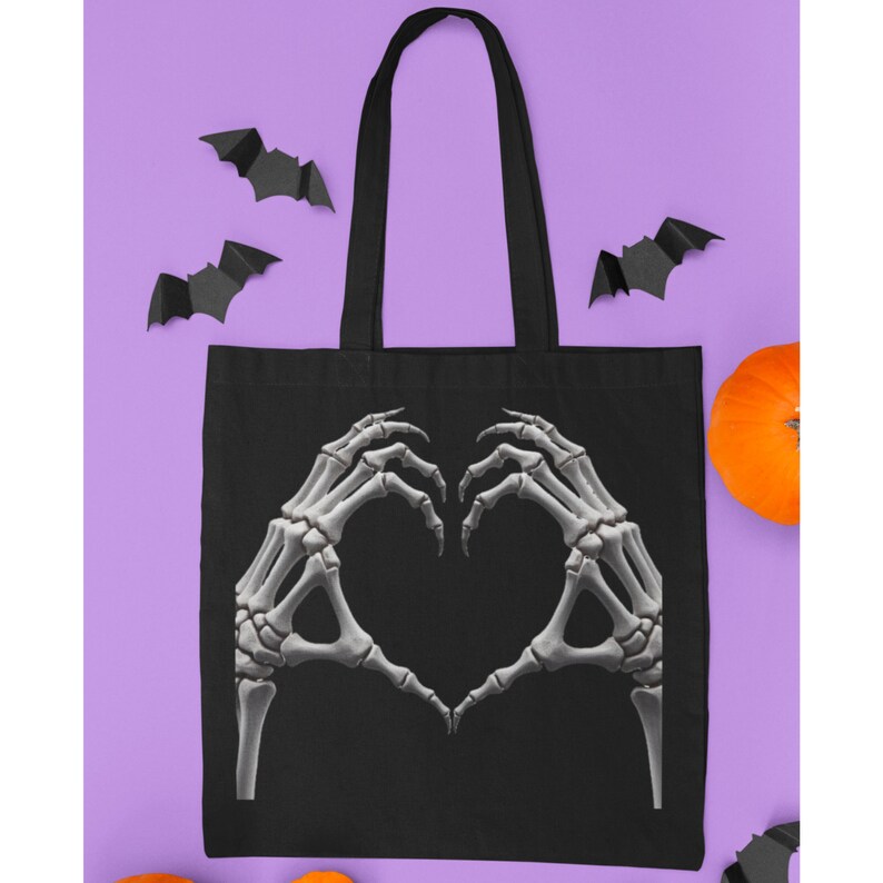 Skeleton Heart Png Skeleton Hands Heart Hands Png Skeleton Clipart ...