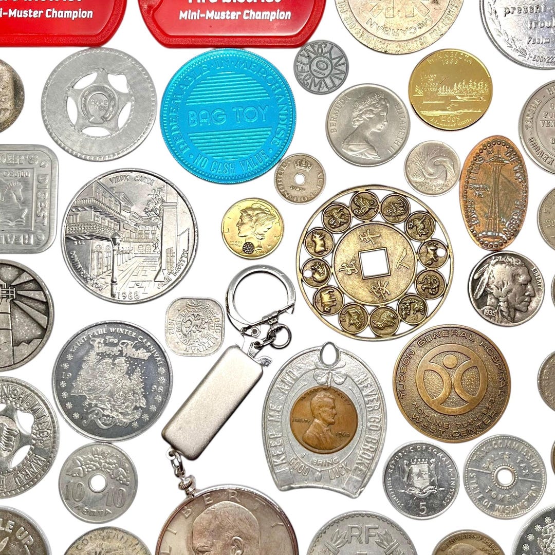 Mixed Coins Vintage Foreign US & Metal Fiat Currency Token Chip Coin ...