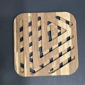 Double Sided Cut Bamboo Trivet With Triangular Design - Etsy