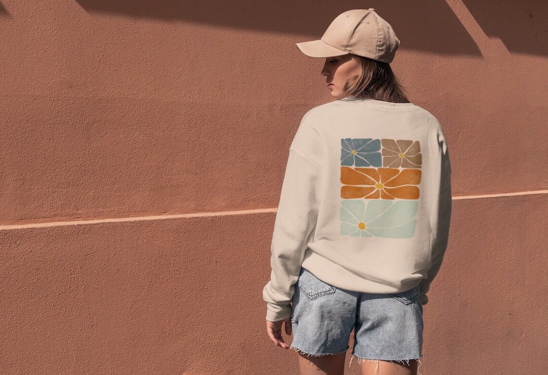 Trendy Handmade Groovy Retro Aesthetic Crewneck Sweatshirt, Cute Flower ...